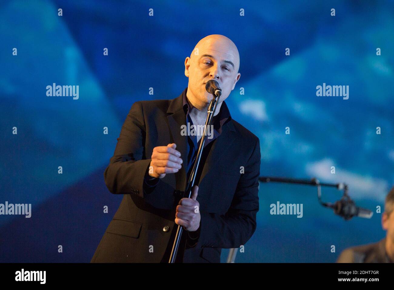 DOMINIQUE A - 31EME VICTOIRES DE LA MUSIQUE AU ZENITH DE PARIS Photo by ...
