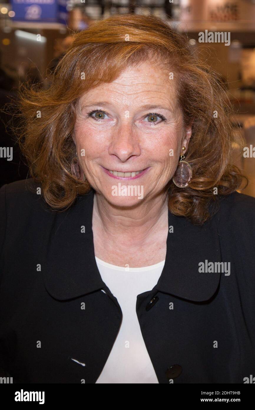 ALEXANDRA LAPIERRE - LIVRE PARIS - SALON DU LIVRE 2016 Photo by Nasser ...