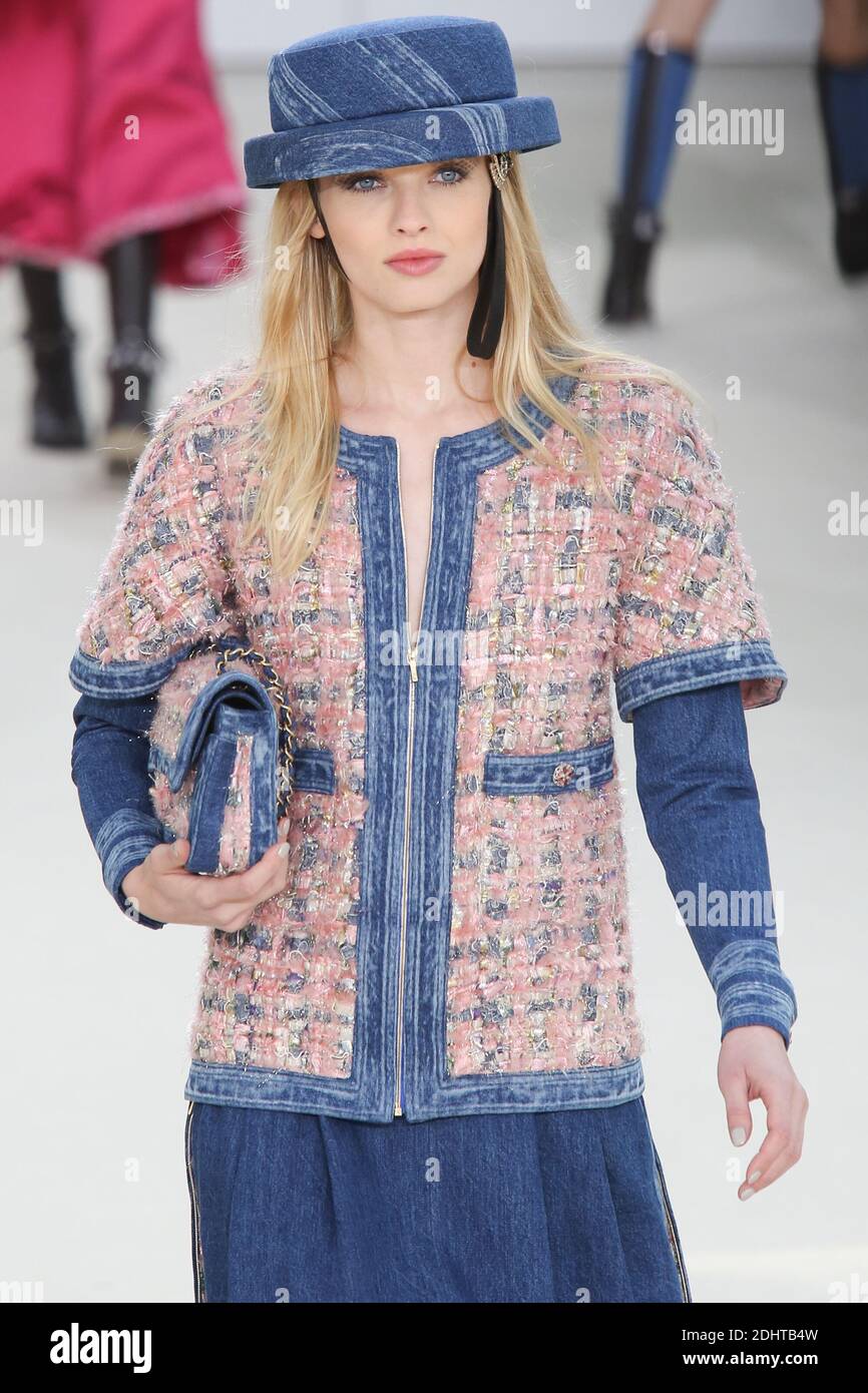 MANNEQUIN - DEFILE CHANEL PRET A PORTER COLLECTION AUTOMNE-HIVER 2016/ ...