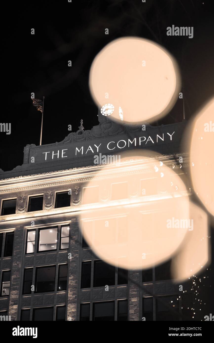 The may company building cleveland hi-res stock photography and images ...