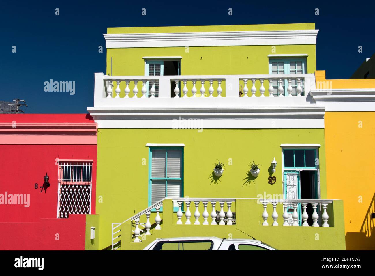 Colorful houses draw tourists to the Bo-Kaap neighborhood in Cape Town ...