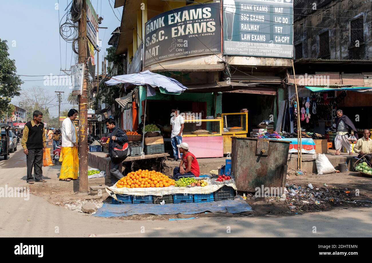 Selling fruit on the street in Jorhat, Assam, India Stock Photo - Alamy