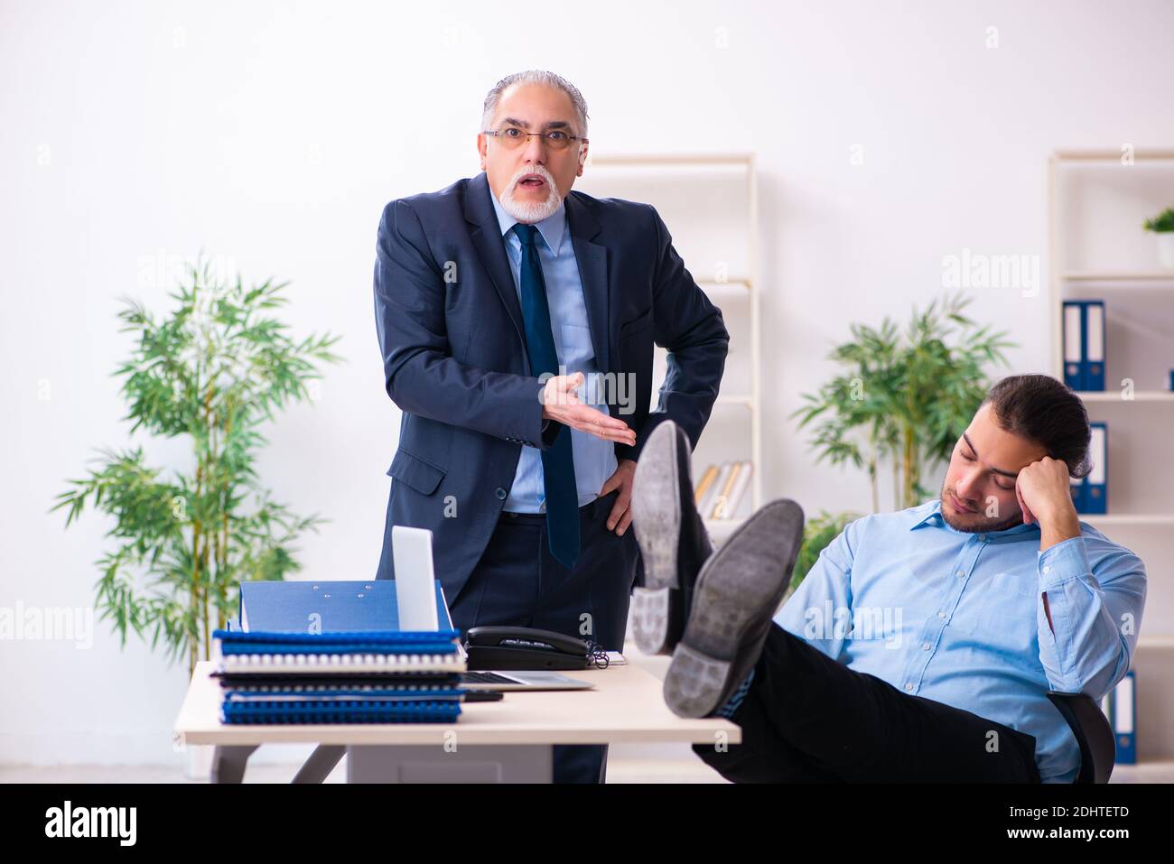 Funny lazy worker napping office hi-res stock photography and images ...