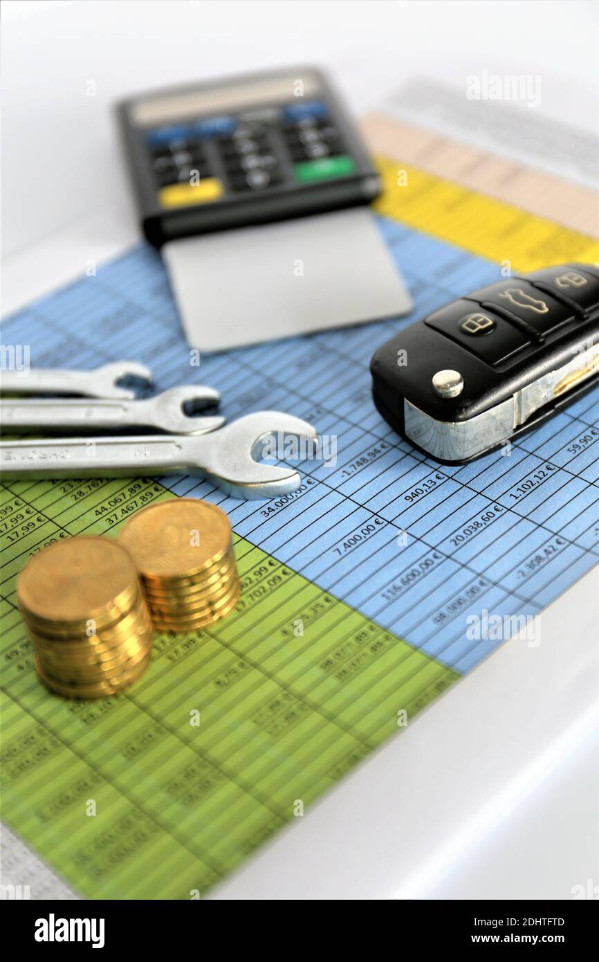 Ruler pencil balance hi-res stock photography and images - Alamy