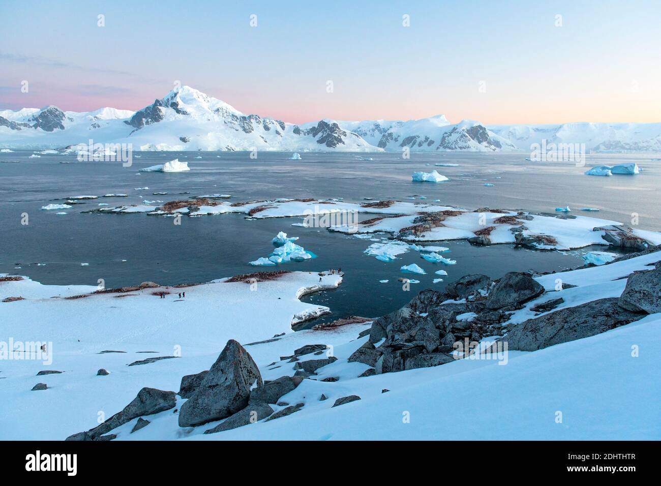 Graham land antarctica hi-res stock photography and images - Alamy