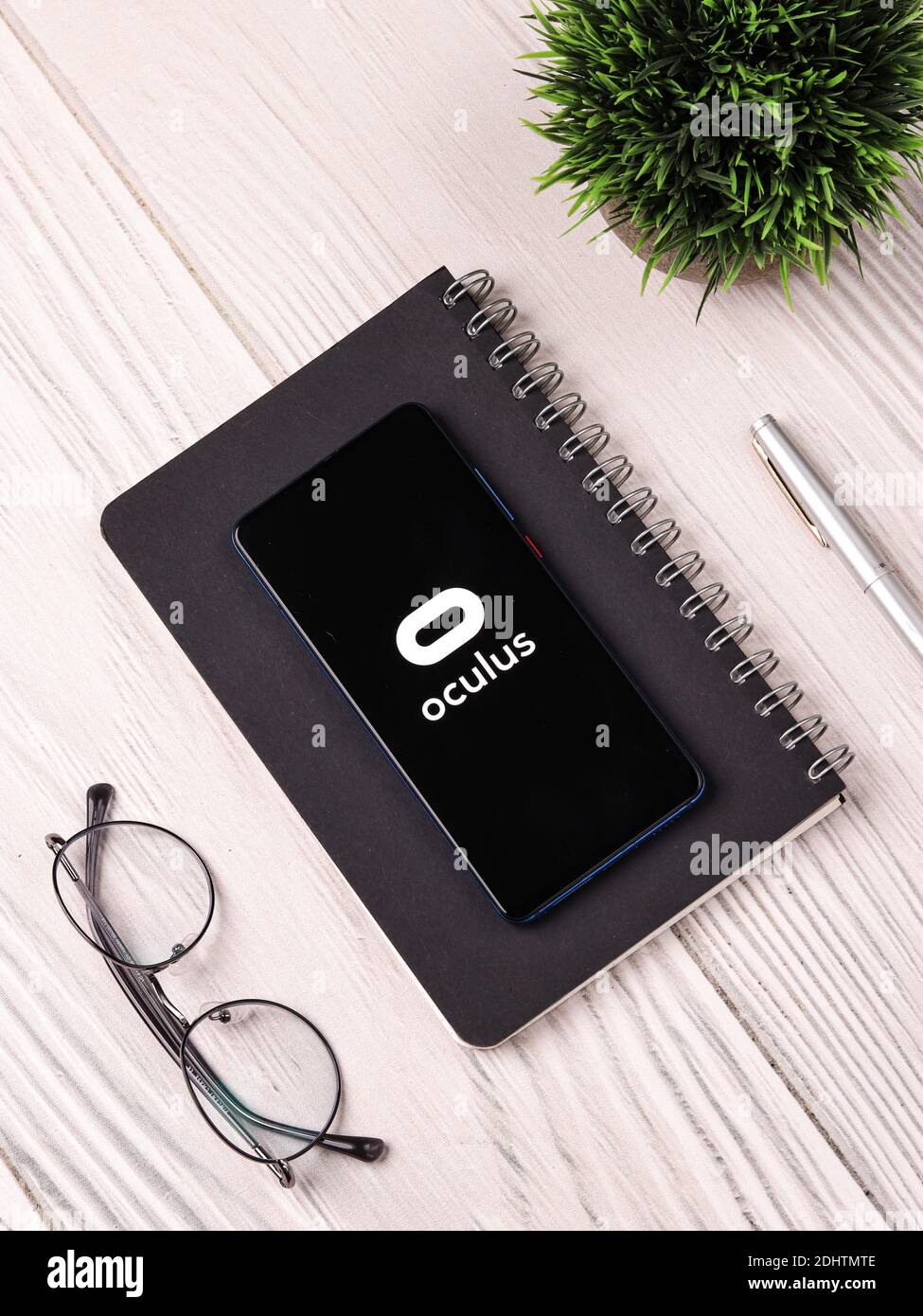 Assam, india - December 20, 2020 : Oculus logo on phone screen stock ...