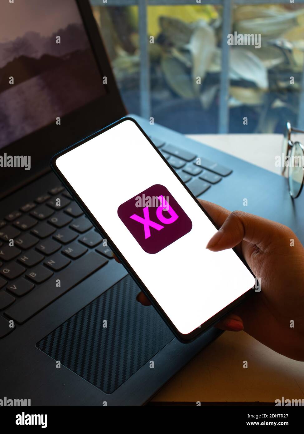 Adobe xd app hi-res stock photography and images - Alamy