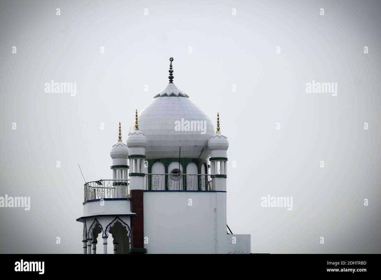 a beautiful view of a mosque countryside of India Stock Photo - Alamy