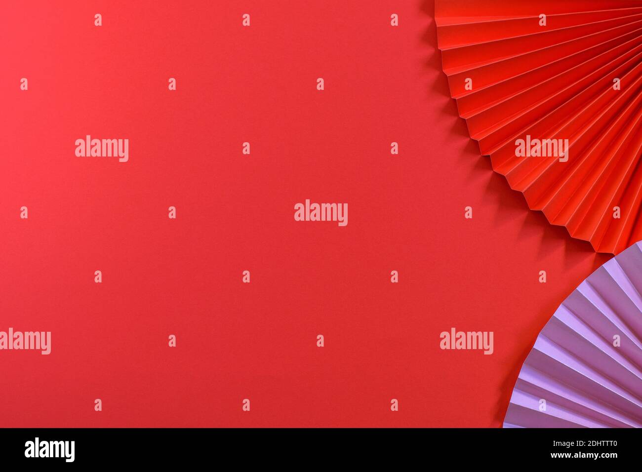 Chinese paper fans hi-res stock photography and images - Alamy