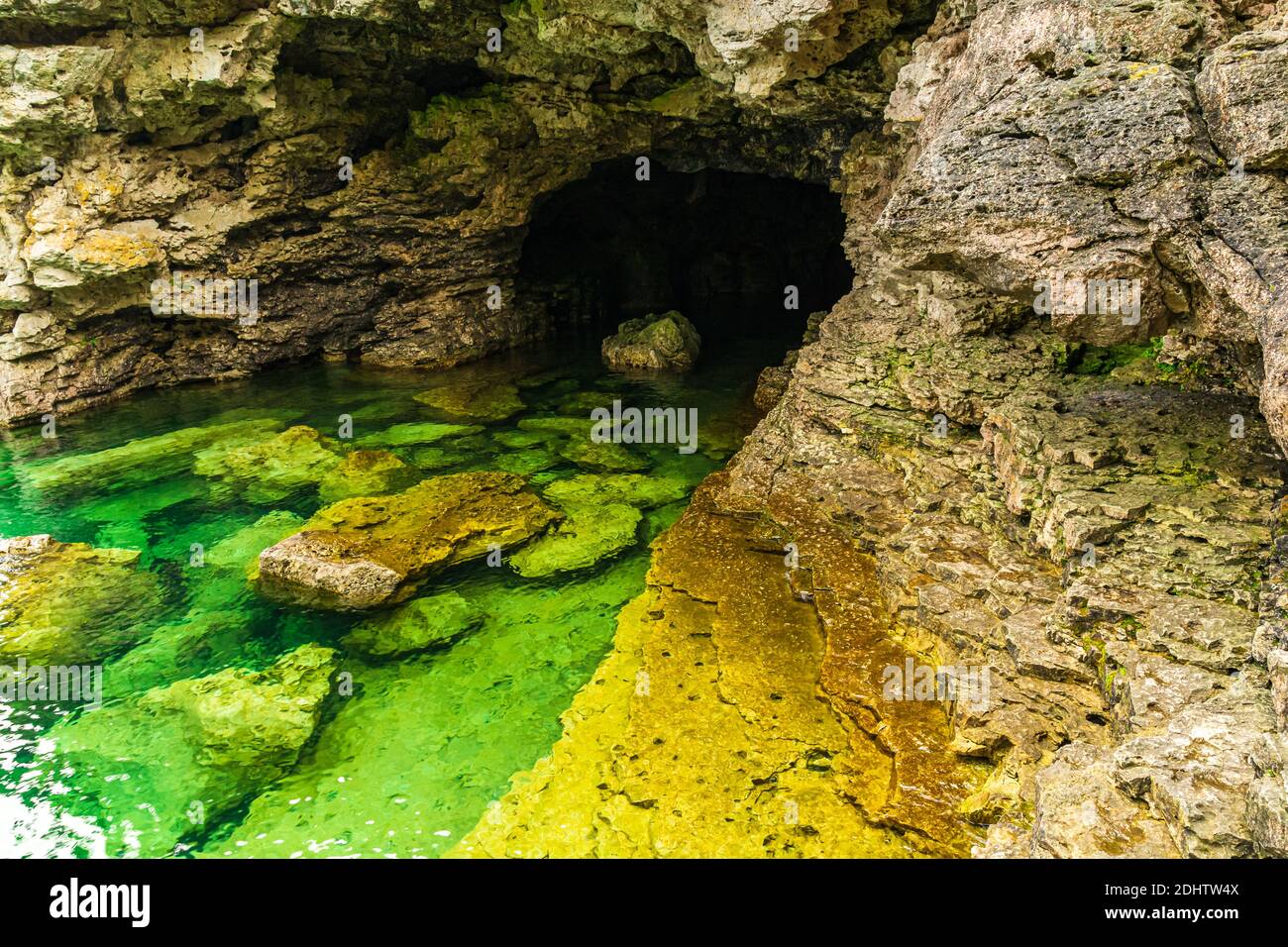 The Grotto Caves Bruce Peninsula National Park Tobermory Ontario Canada ...