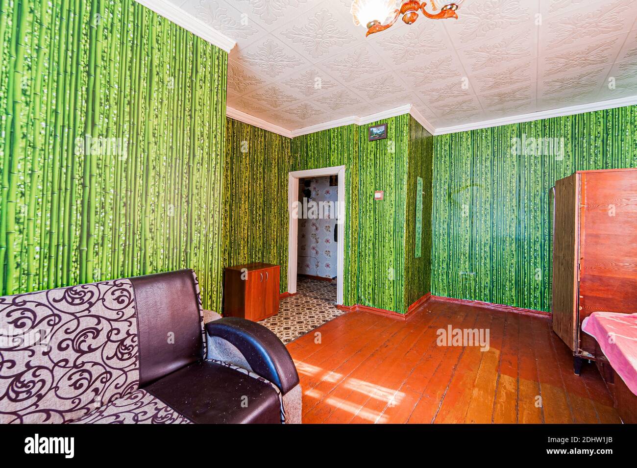 Russia, Moscow- April 17, 2020: interior room apartment shabby old ...