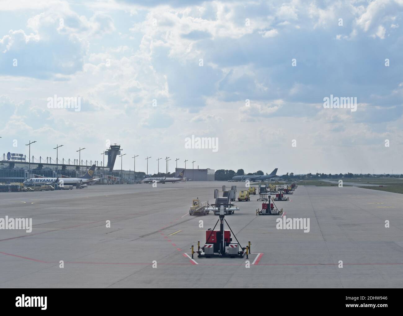 Landscape of the airport on the terminal way Stock Photo - Alamy