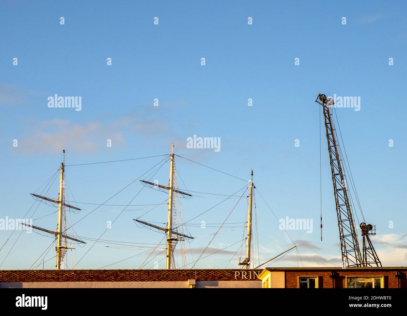 Industrial crane bristol hi-res stock photography and images - Alamy