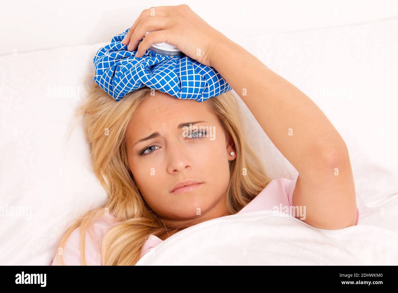 Gesundheit und schmerz hi-res stock photography and images - Alamy