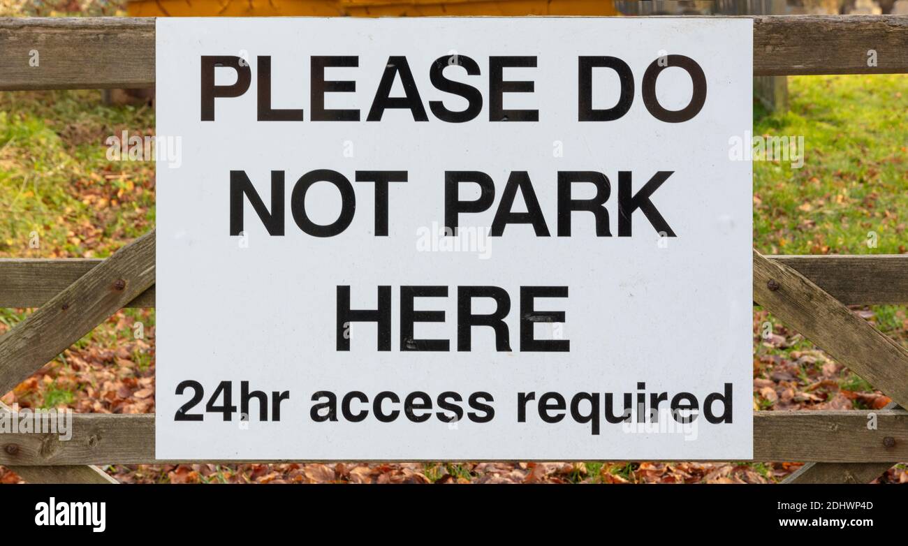 Polite sign hi-res stock photography and images - Alamy