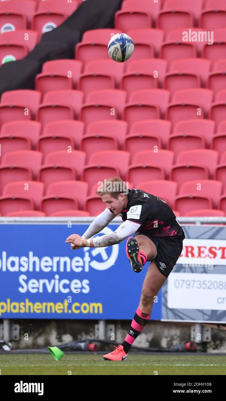 Max malins of bristol bears hi-res stock photography and images - Alamy