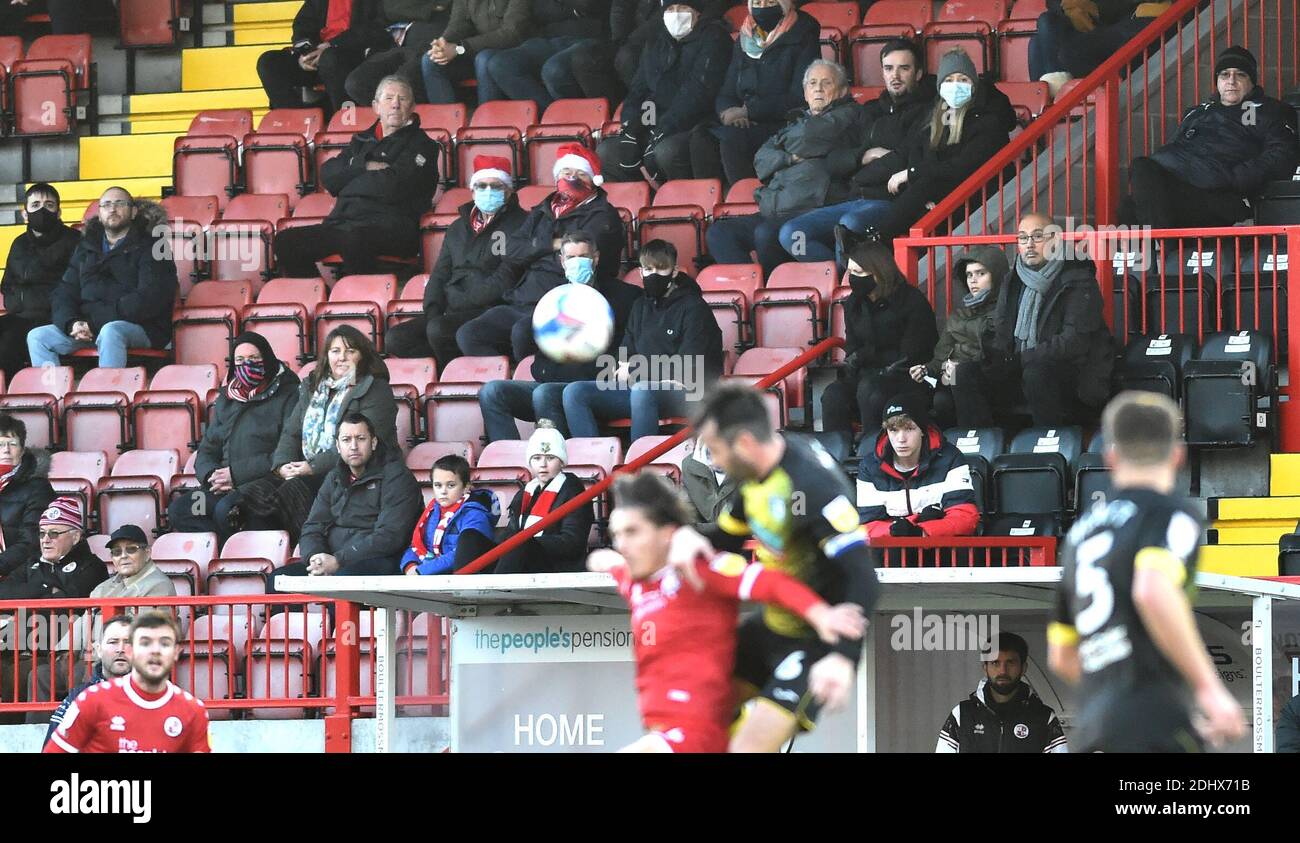Odd football fans hi-res stock photography and images - Alamy