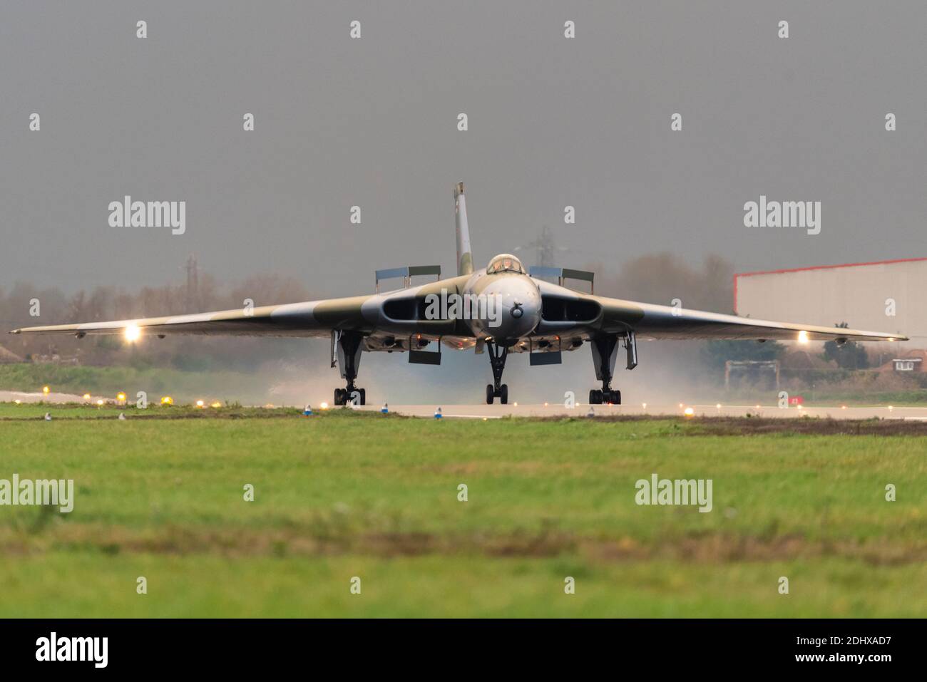 Vulcan bomber 1962 hi-res stock photography and images - Alamy