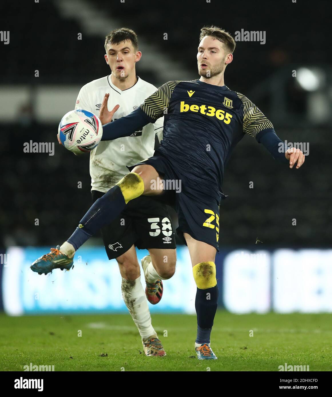 Jason powell hi-res stock photography and images - Alamy