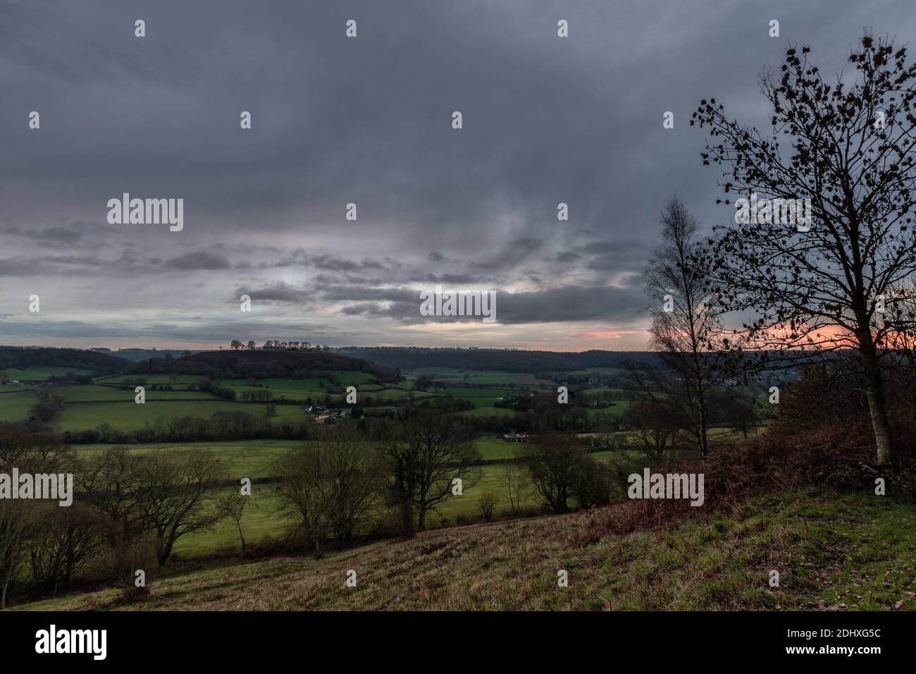 Long cam down hi-res stock photography and images - Alamy