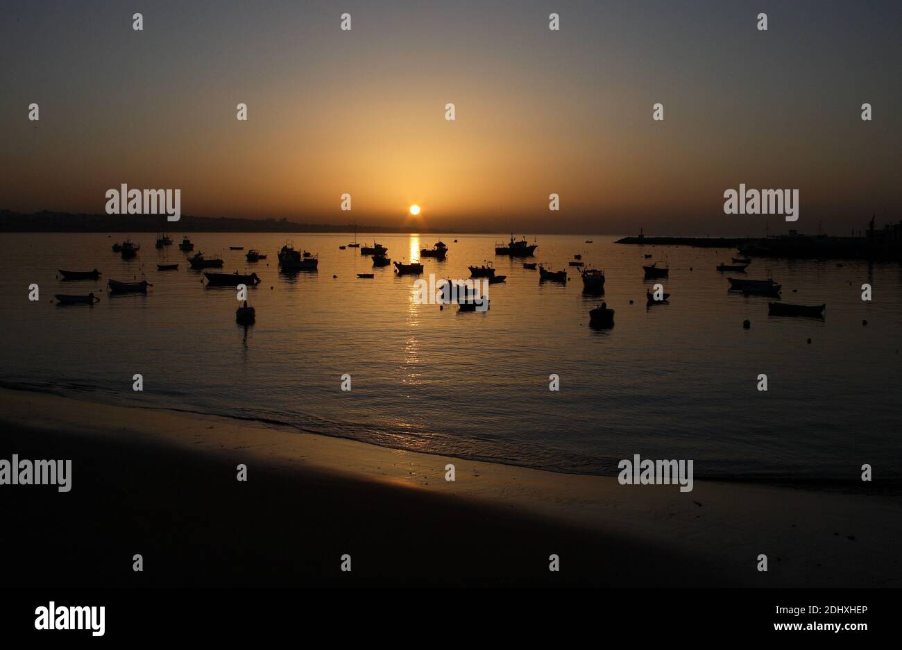 Visit cascais hi-res stock photography and images - Alamy