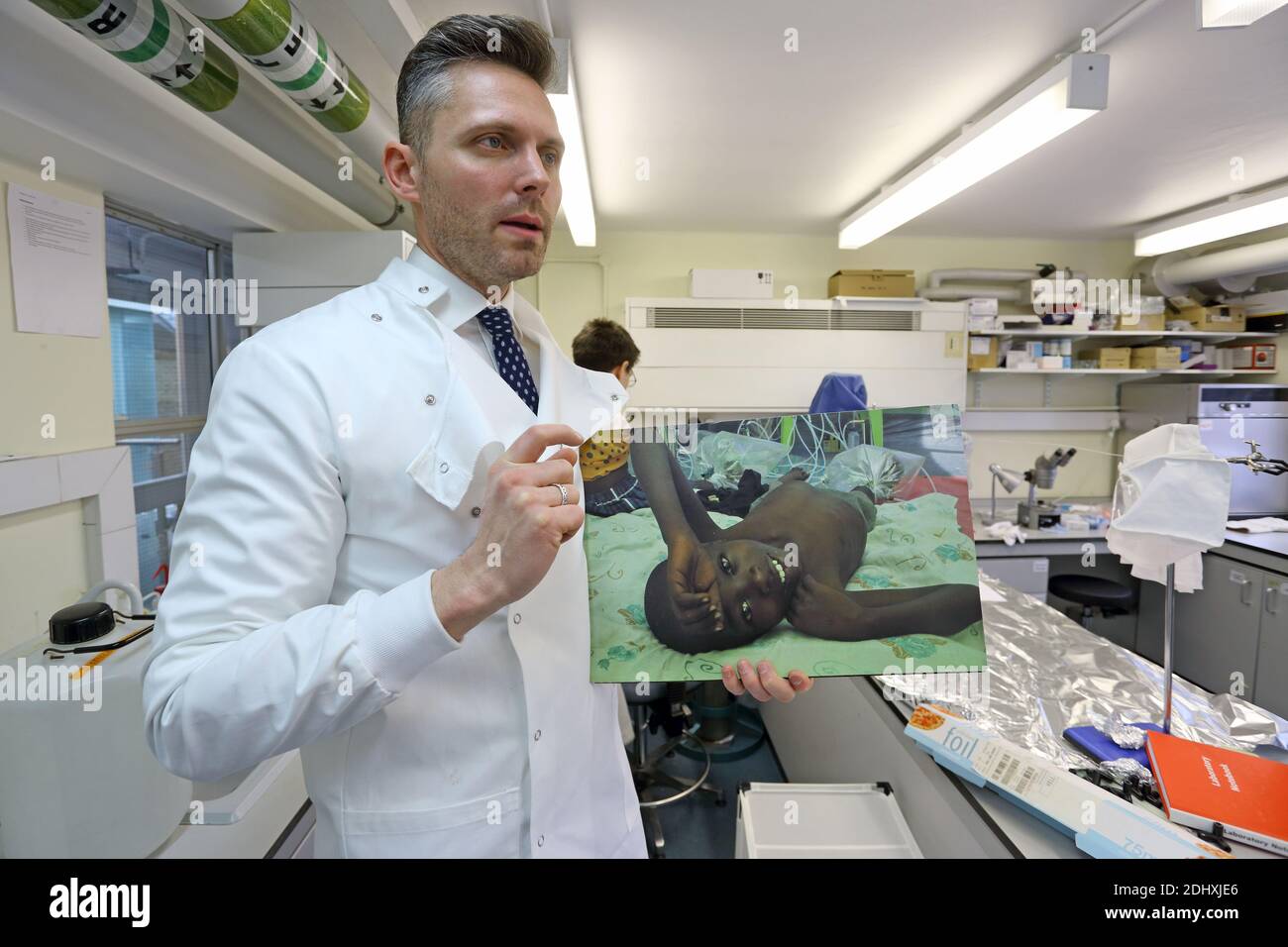 Entomology lab hi-res stock photography and images - Alamy