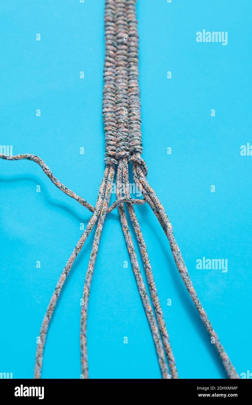 Making of trilobite 550 paracord project in process Stock Photo - Alamy