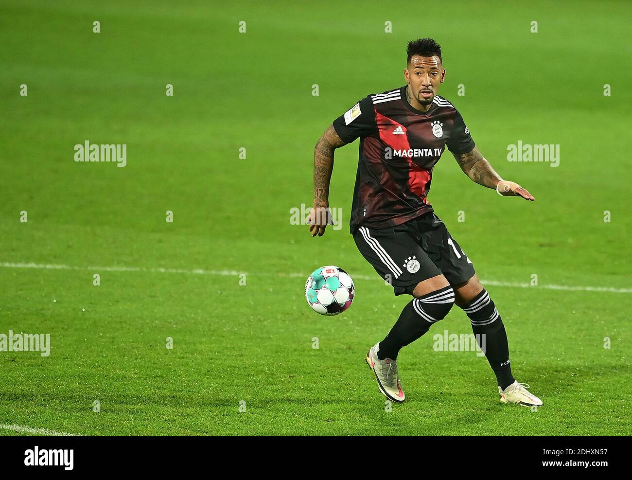 Berlin, Deutschland. 12th Dec, 2020. firo: 12.12.2020 Soccer: Soccer ...