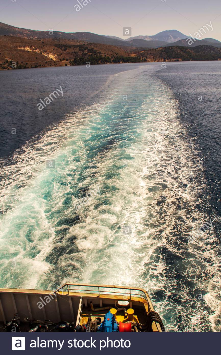 Stern Wave High Resolution Stock Photography and Images - Alamy