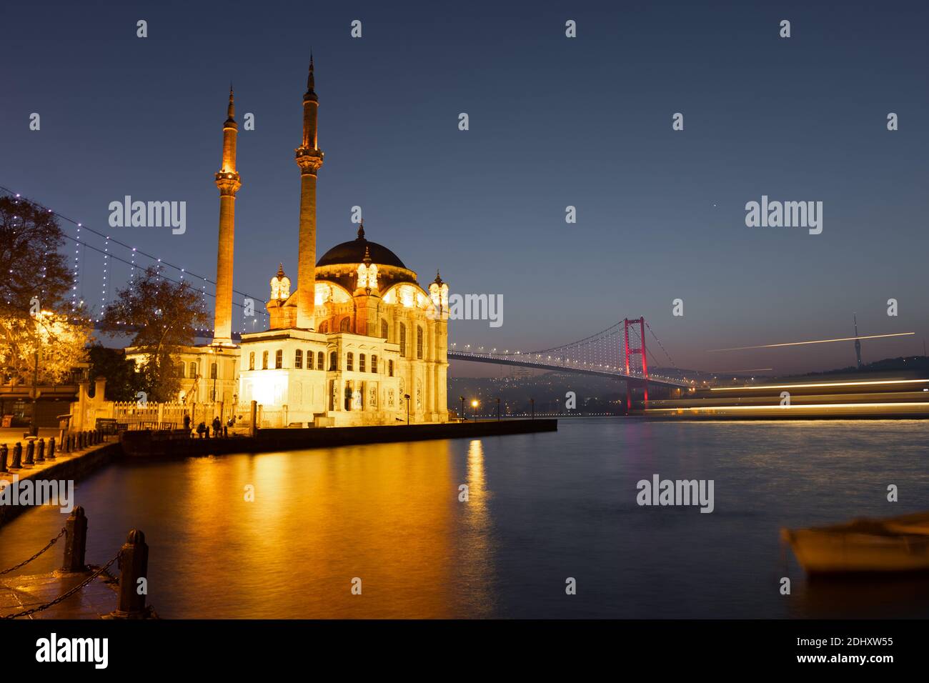 Ortakoy Buyuk Mecidiye Mosque in Istanbul City, Turkey Stock Photo - Alamy