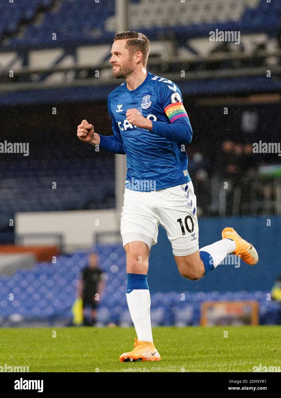 Everton's Gylfi Sigurdsson celebrates scoring his side's first goal of ...