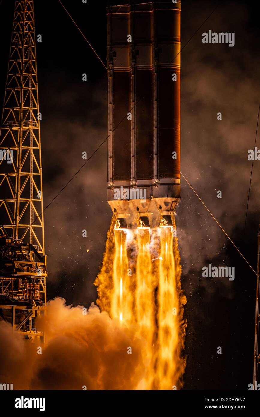 A United Launch Alliance (ULA) Delta IV Heavy rocket carrying the NROL ...