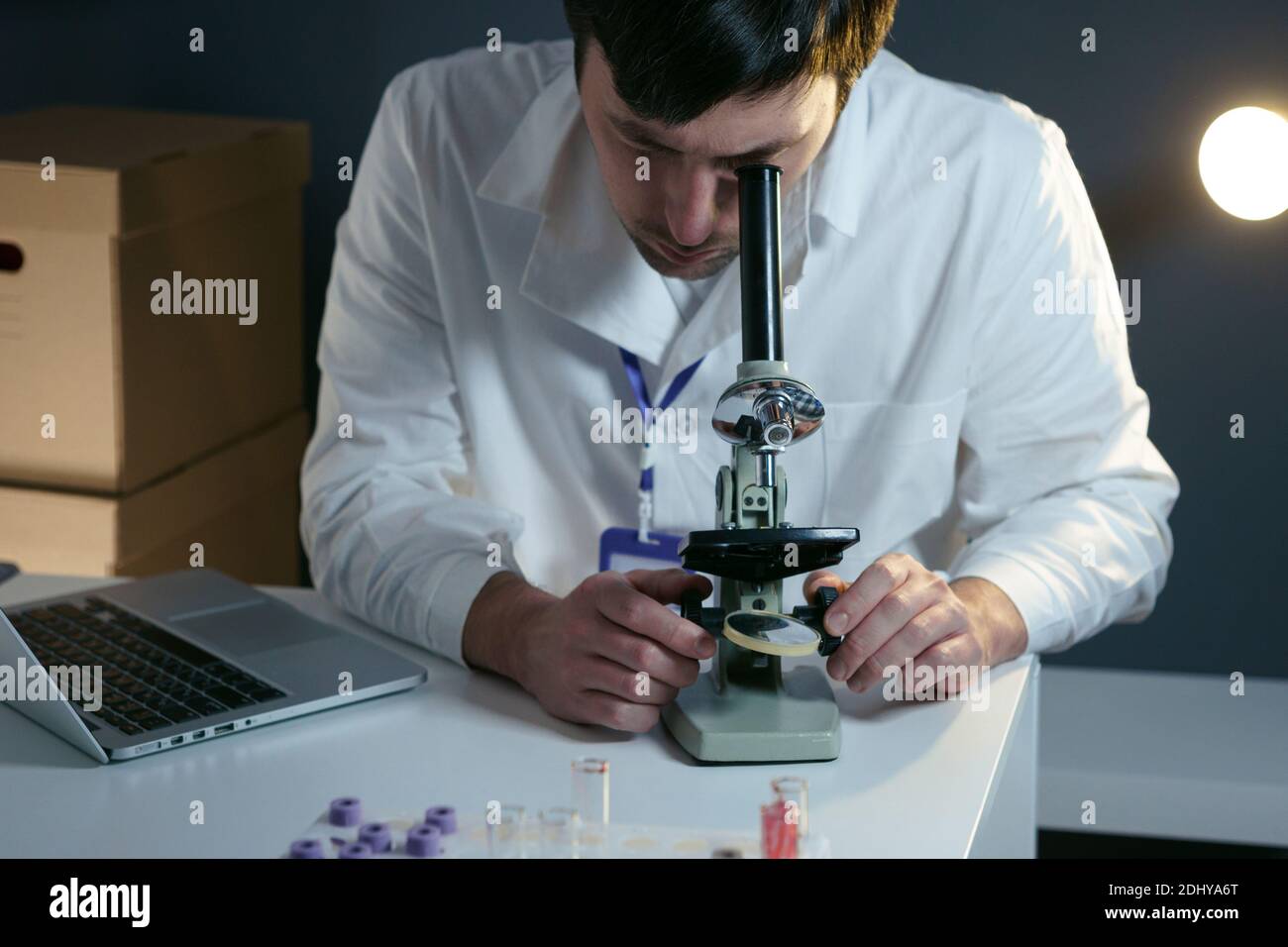 Virus researcher specialist. Medical healthcare scientist in lab ...