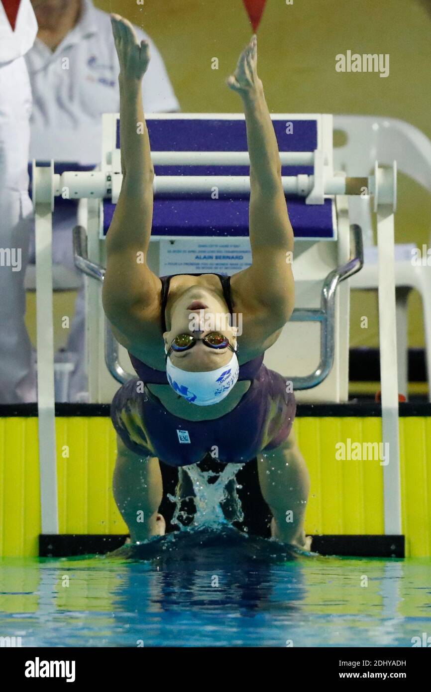 200 meters backstroke hi-res stock photography and images - Alamy