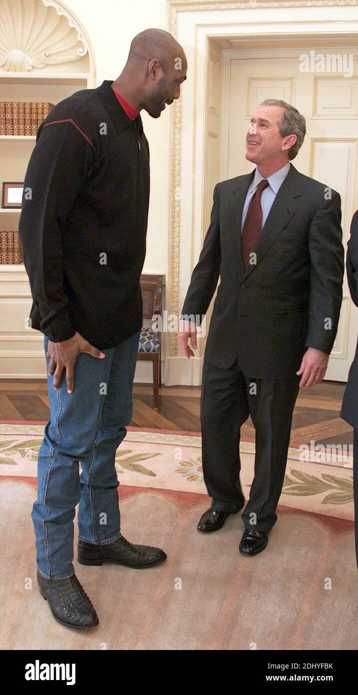 Karl malone hi-res stock photography and images - Alamy