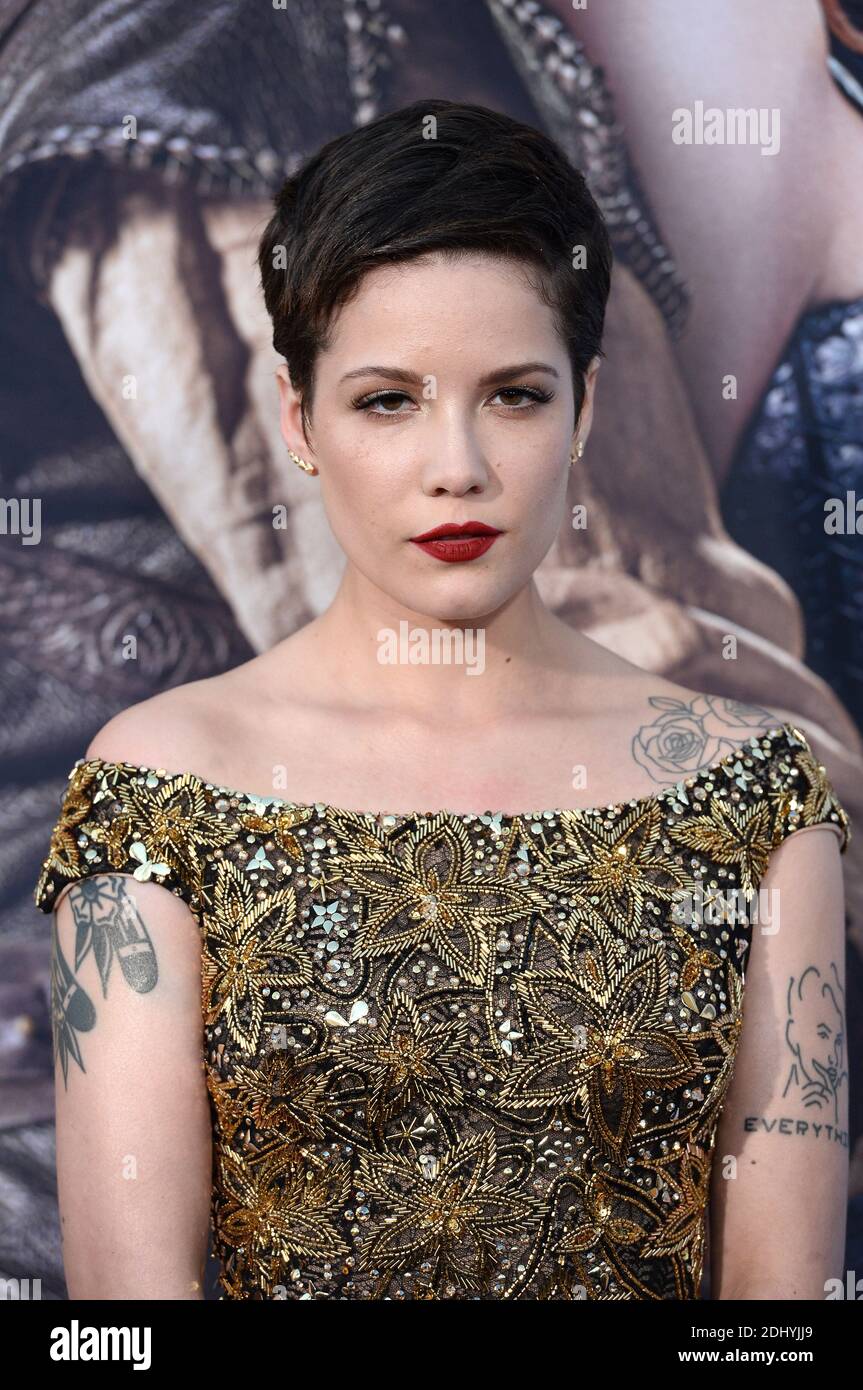 Halsey attends the premiere of Universal Pictures' 'The Huntsman ...