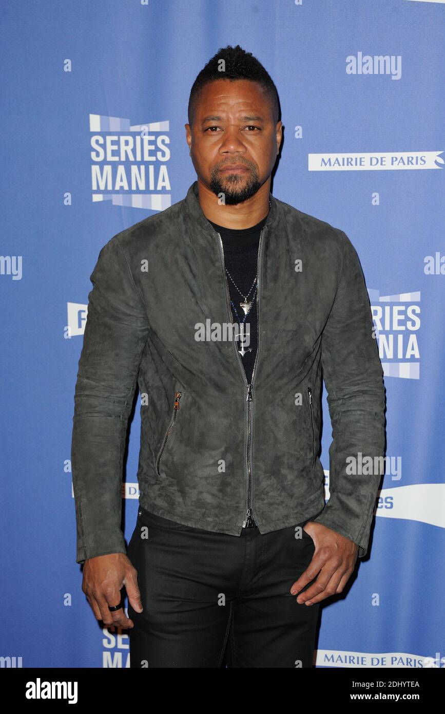 Cuba Gooding Jr attending the 'The People v. O.J. Simpson: American ...