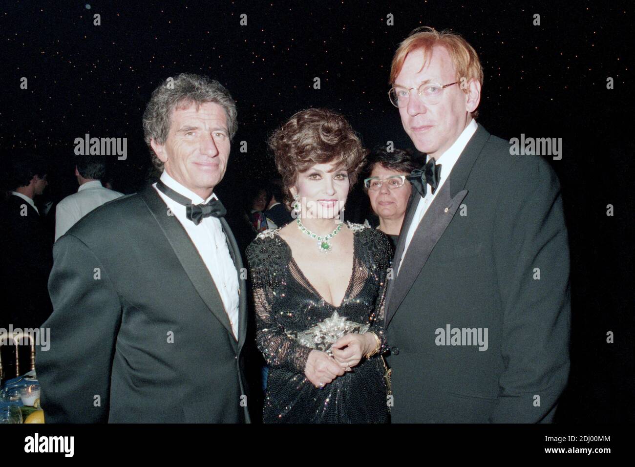 File - Jack Lang, Gina Lollobrigida and Donald Sutherland attending the ...