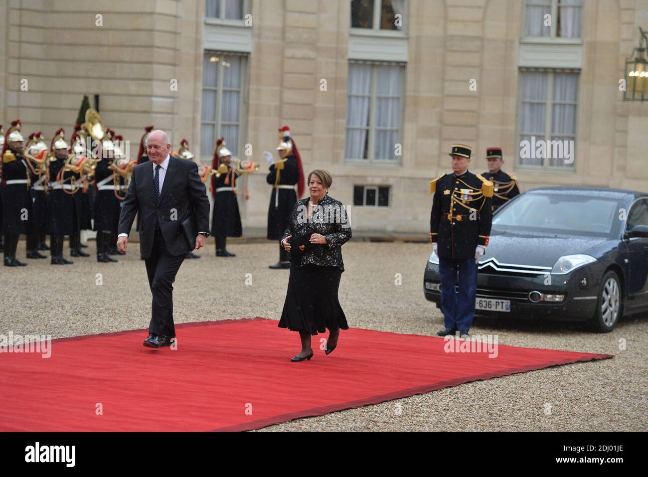 The Governor-General of Australia Sir Peter Cosgrove and his wife Lynne ...