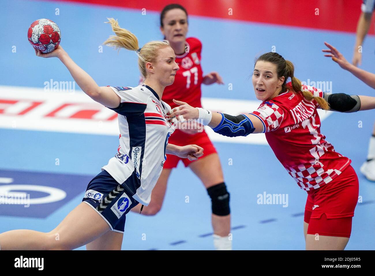 KOLDING, DENMARK - DECEMBER 12: Henny Ella Reistad of Norway during the ...