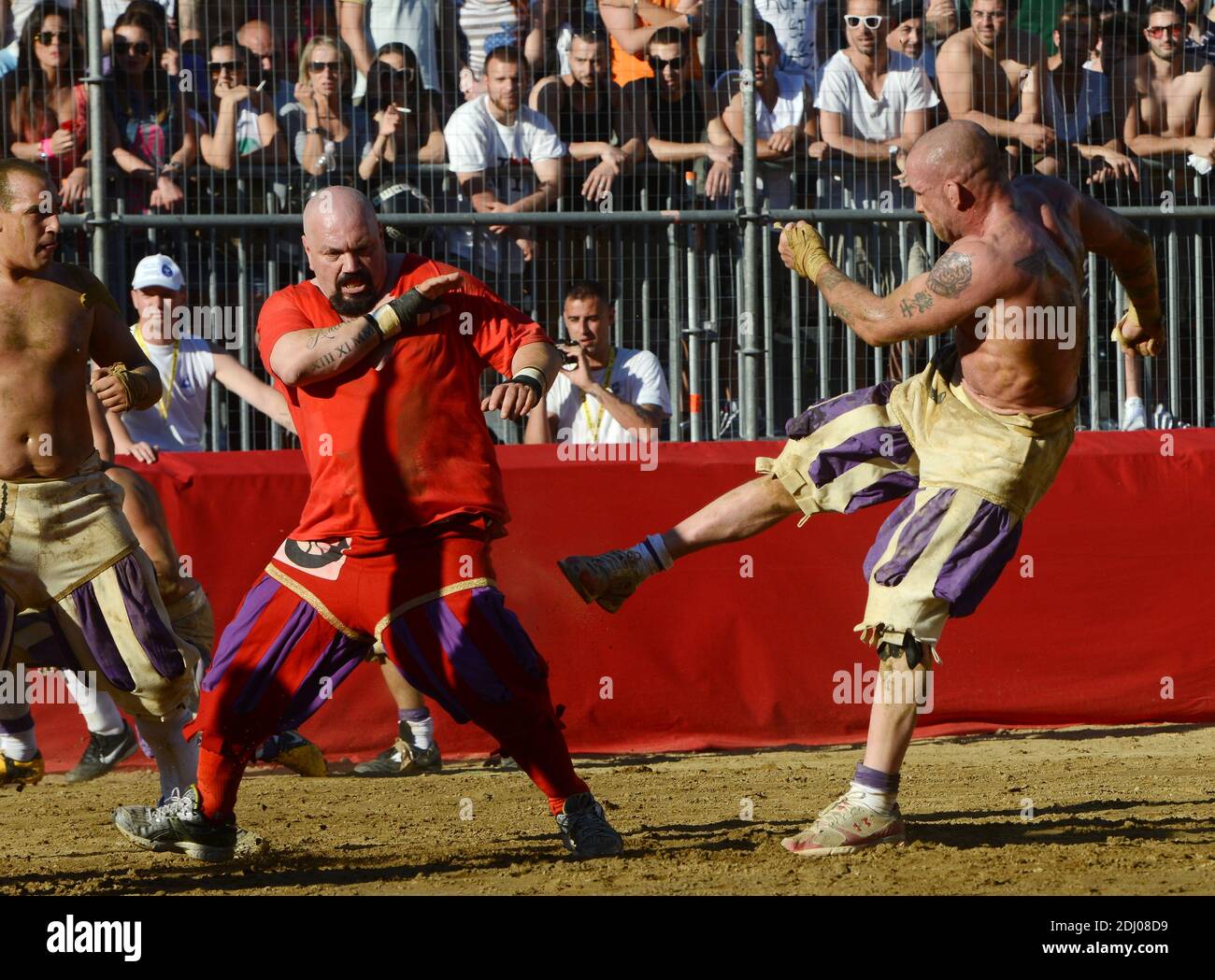 In Florence, Italy with the last gladiatorsthe players of Calcio ...