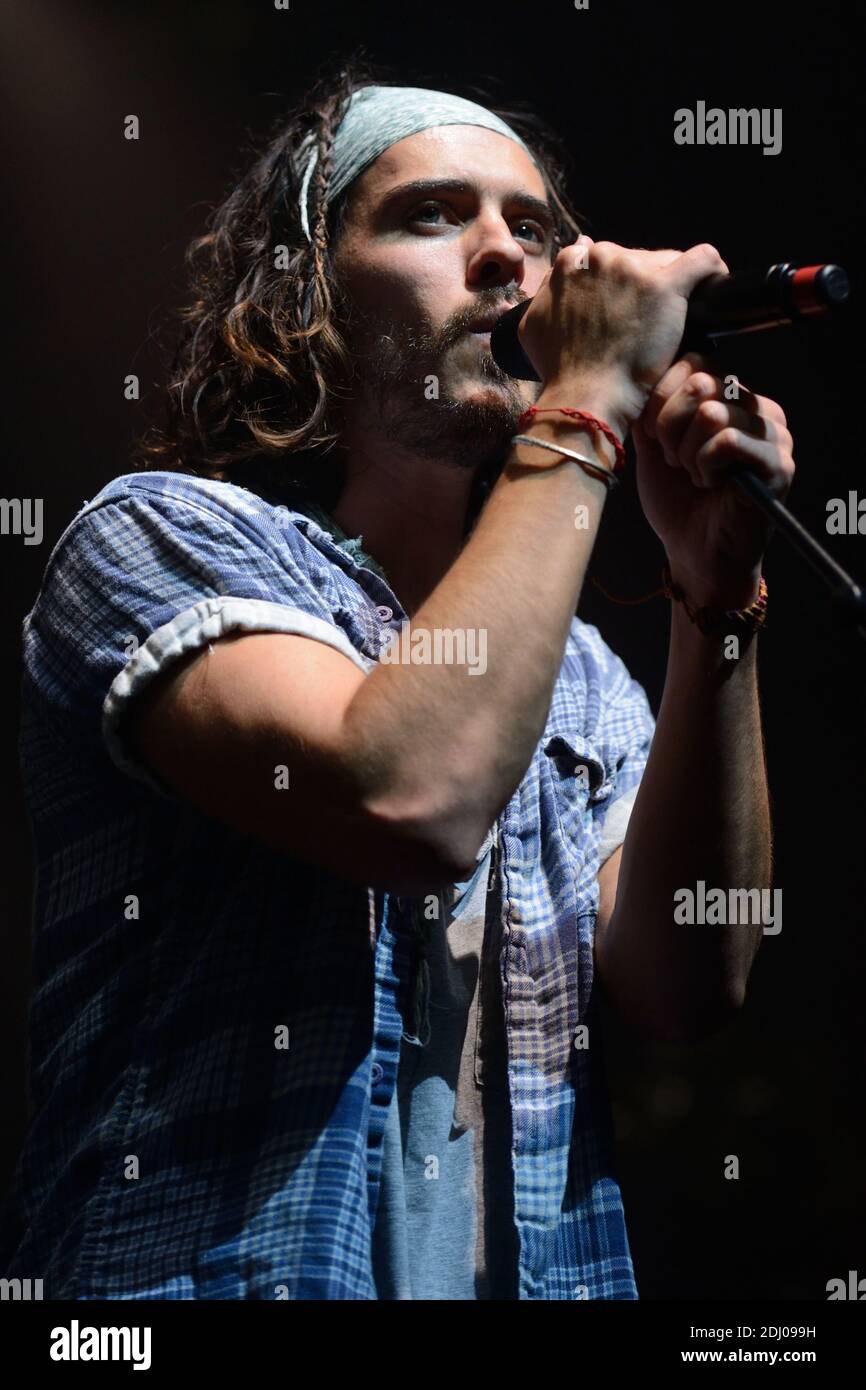 Jeremy Frerot (Frero Delavega) performe lors du concert de cloture de ...
