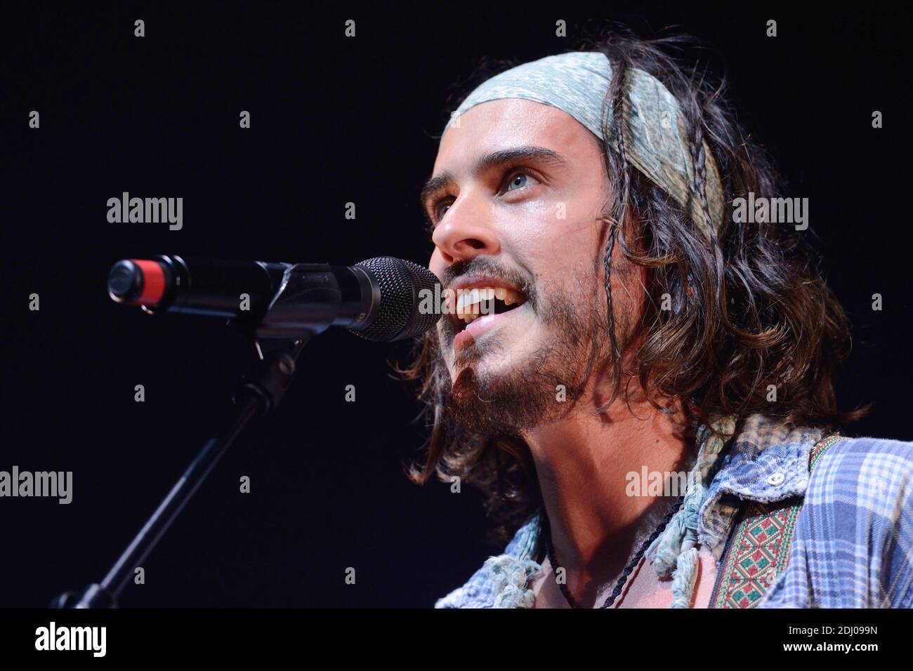 Jeremy Frerot (Frero Delavega) performe lors du concert de cloture de ...