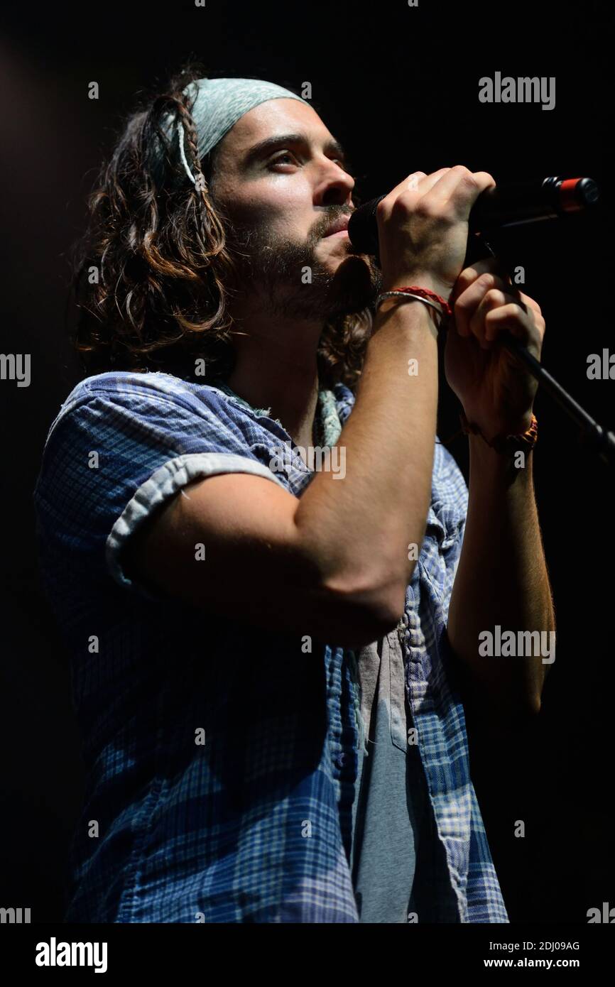 Jeremy Frerot (Frero Delavega) performe lors du concert de cloture de ...