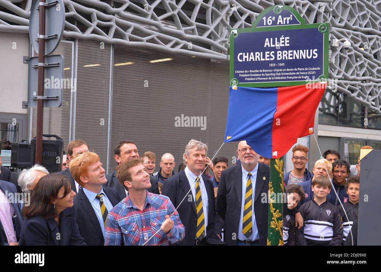 Anne Hidalgo, Maire de Paris, inaugure l'Allee Charles Brennus a Paris ...