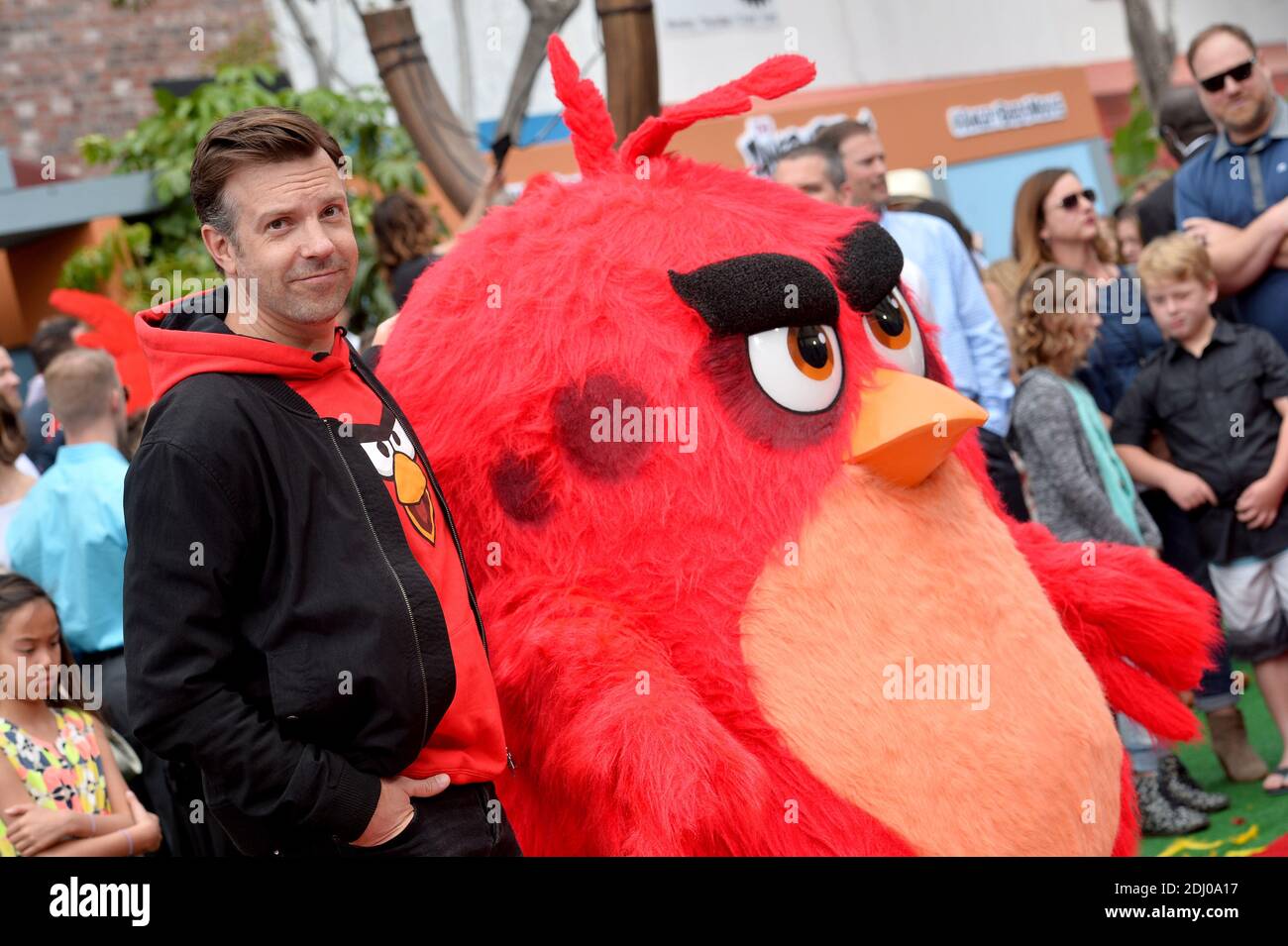 Jason Sudeikis attends the premiere of Sony Pictures' 'Angry Birds' at ...