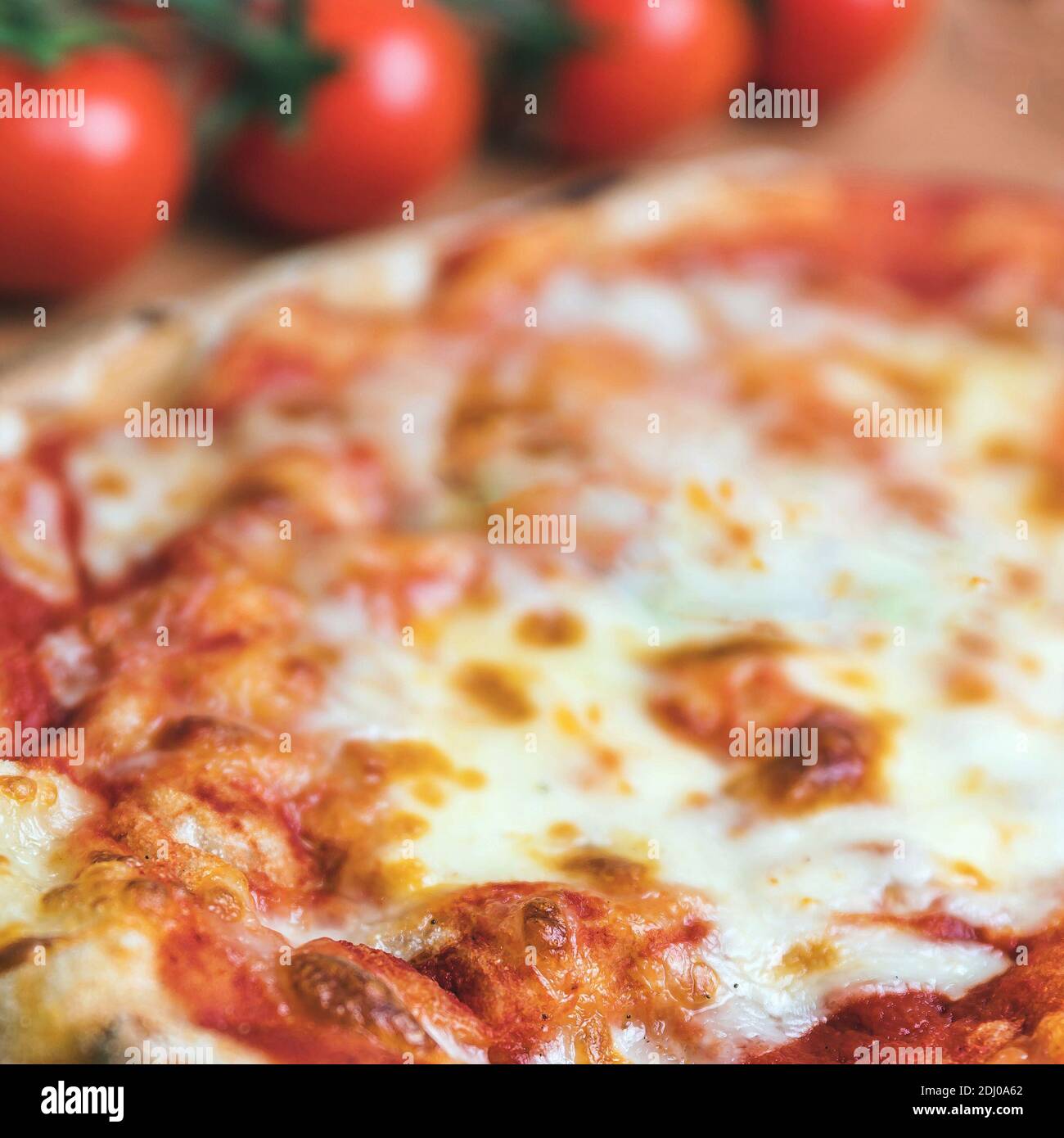 Margerita pizza hi-res stock photography and images - Alamy