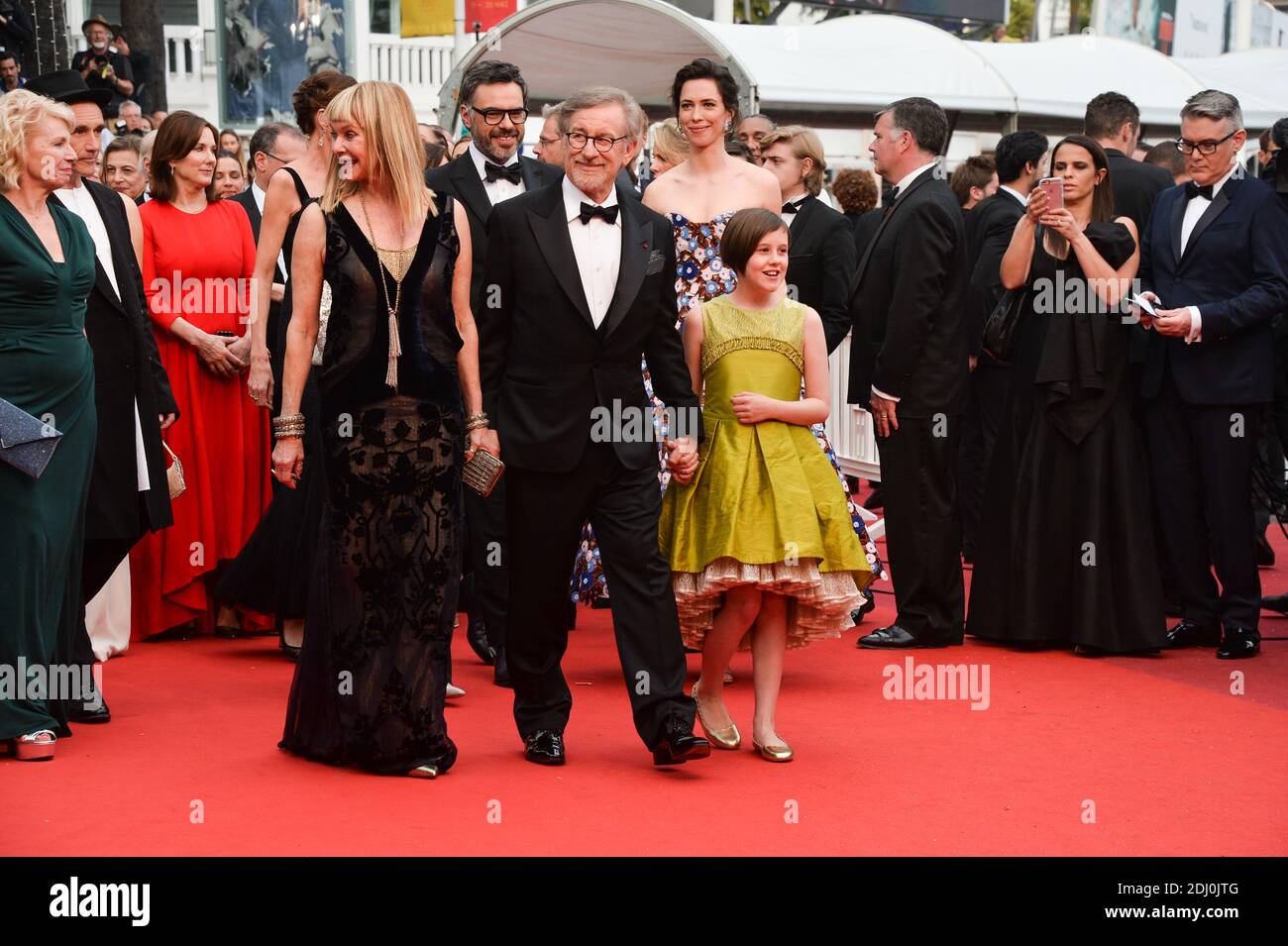 Kate Capshaw, Steven Spielberg, Ruby Barnhill and Penelope Wilton ...