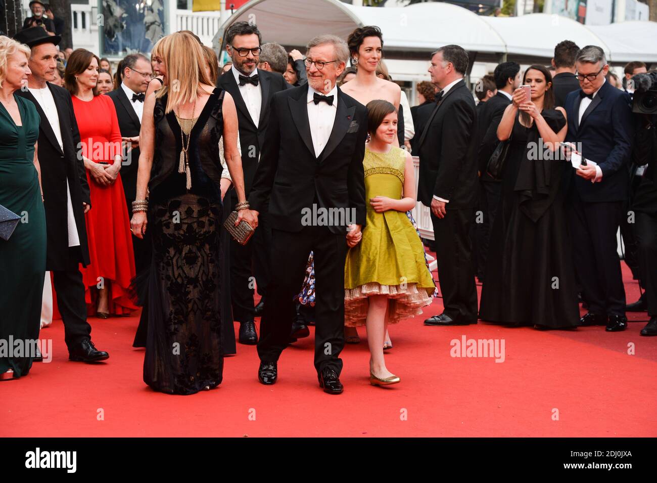 Kate Capshaw, Steven Spielberg, Ruby Barnhill and Penelope Wilton ...