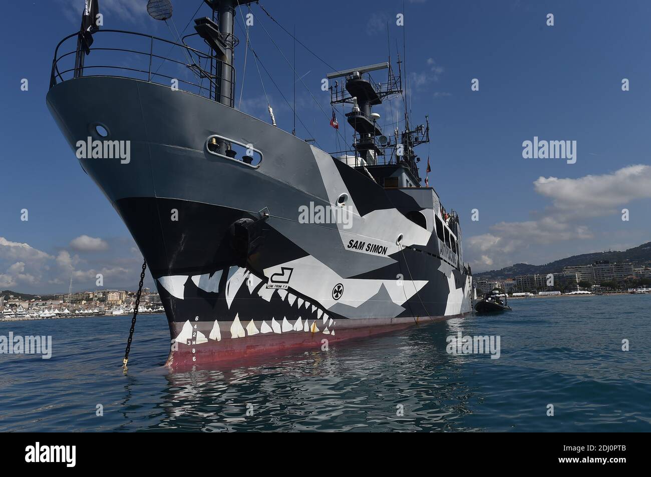 MY Sam Simon is the fourth vessel of the Sea Shepherd Conservation ...